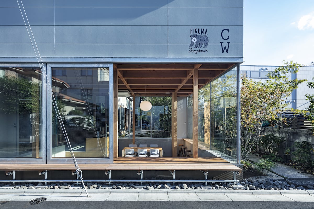HIGUMA Doughnuts Coffee Wrights 表参道 / CHAB DESIGN - TECTURE MAG（テクチャー ...