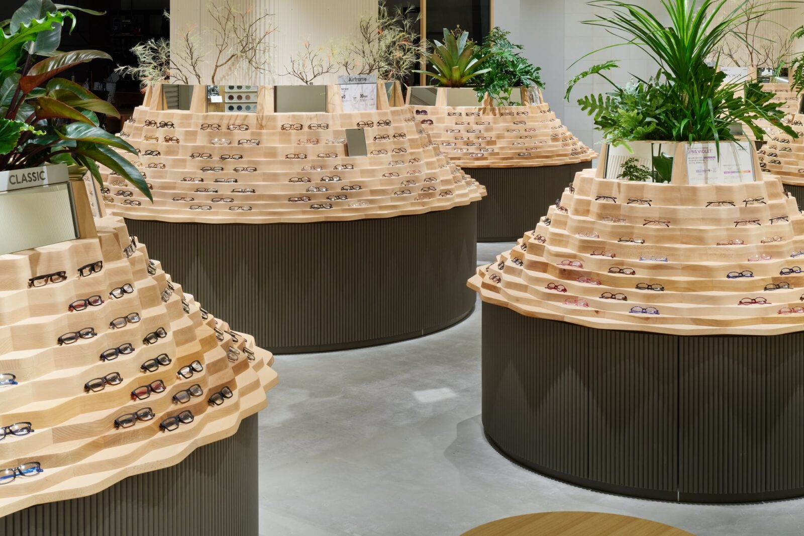 JINS NAMBA PARKS / KOMPAS - TECTURE MAG（テクチャーマガジン） | 空間デザイン・建築メディア