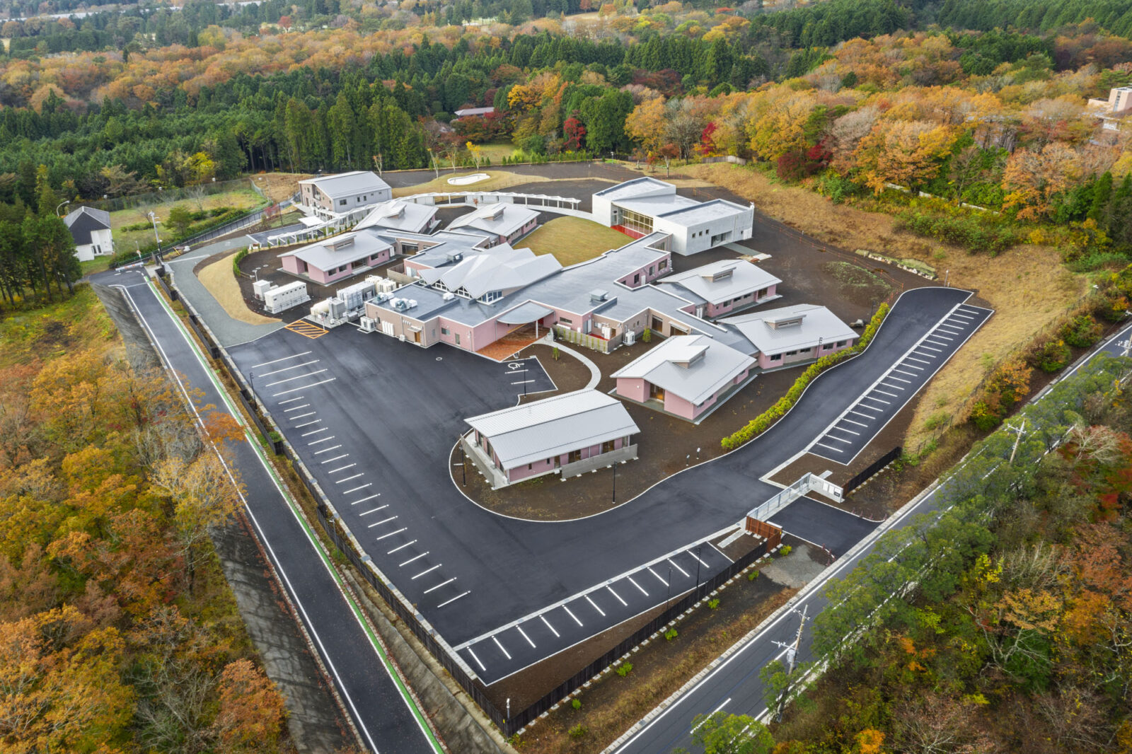 富士山デザインハウス・インマヌエル / イチバンセン - TECTURE MAG（テクチャーマガジン） | 空間デザイン・建築メディア