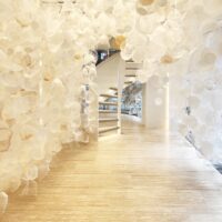 〈空気の器〉インスタレーション「ある空間の揺籃」：分子ラボ 初の実店舗〈Maison one 銀座〉オープン記念展 - TECTURE MAG（テクチャーマガジン） | 空間デザイン・建築メディア