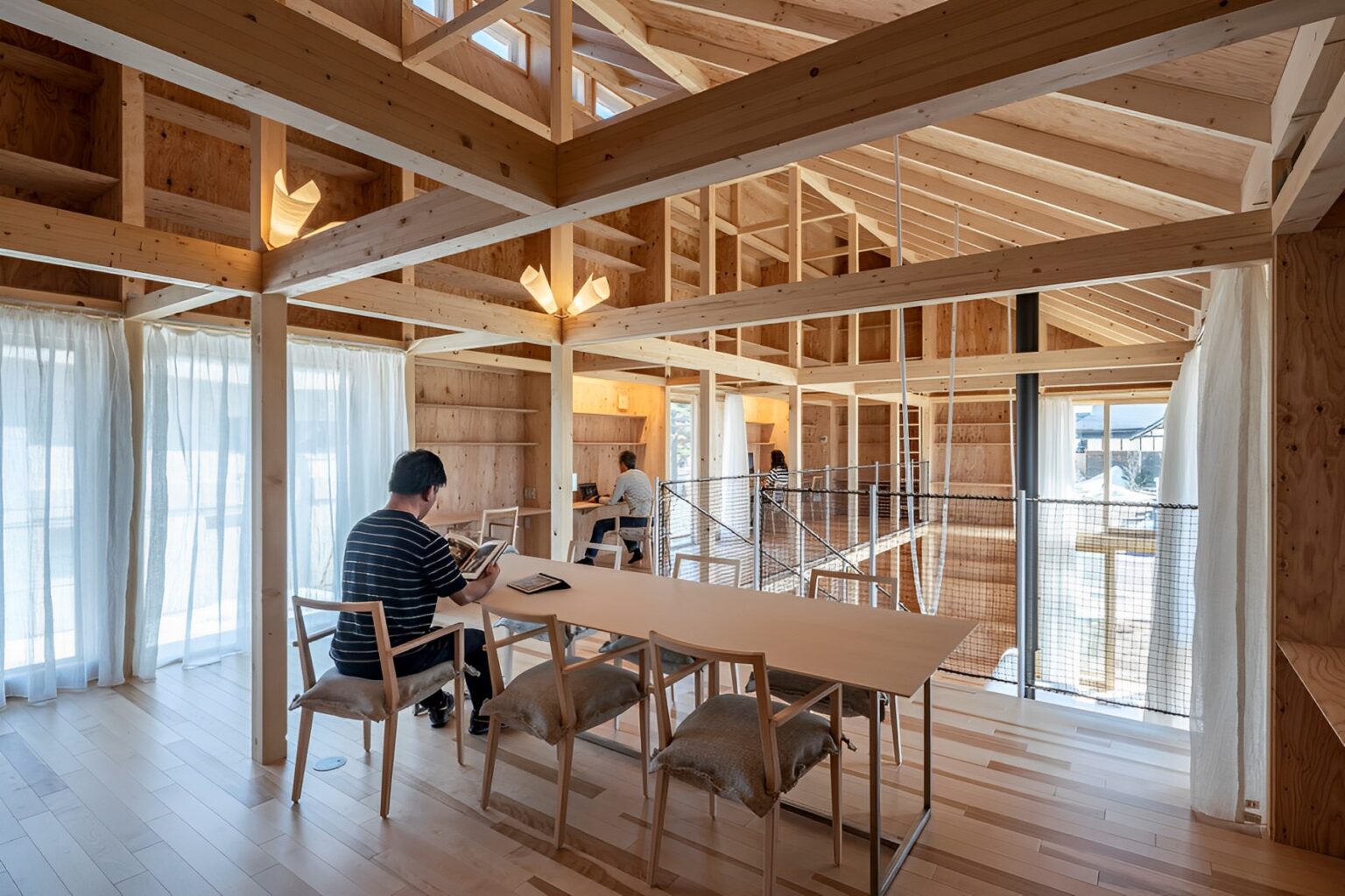 建築家の隈研吾氏が提案する「KuMO: Kuma Mobile Office」とは？ 北海道・東川町〈KAGUの家〉を第一弾として、サテライト ...