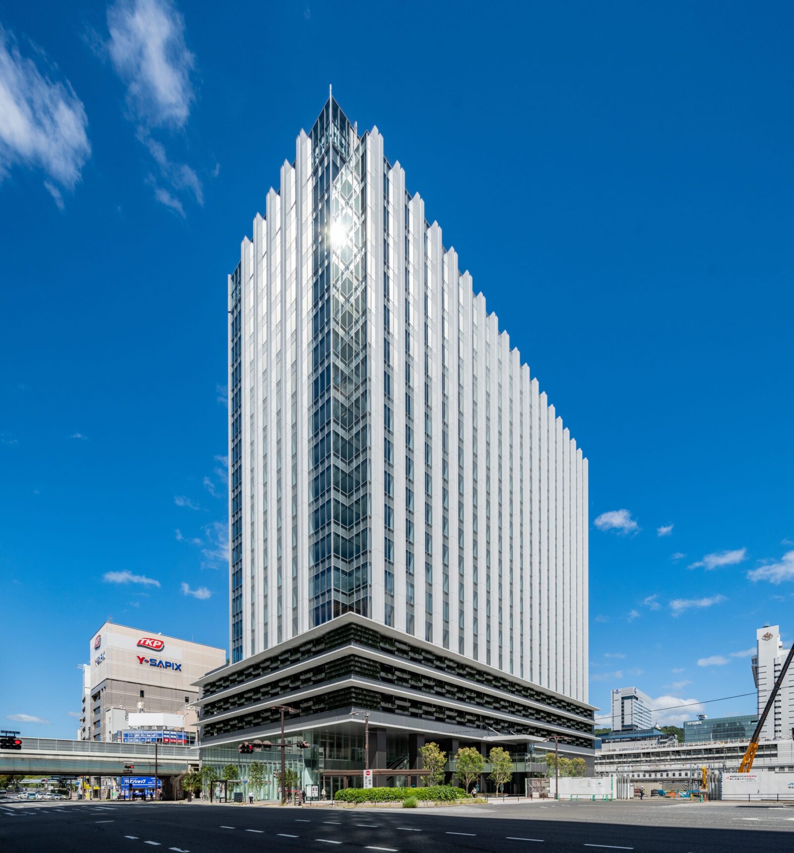 [PR]「抗ウイルス・抗菌」は当たり前！ これからのトイレは「消臭」もマストに 〈広島JPビルディング〉で快適性と意匠性を両立した アイカ工業の「メラフロントブースウイルテクト レスキュー ...