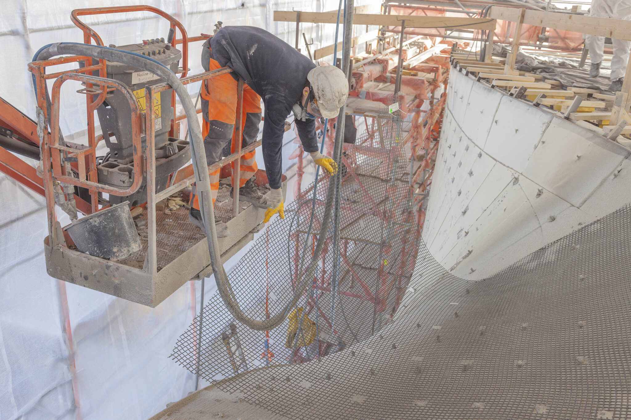 世界初の”カーボン”コンクリート建築！炭素繊維の柔らかい性質により壁と天井を一体化した HENNとドレスデン工科大学による〈CUBE〉ドイツ - TECTURE MAG（テクチャーマガジン ...