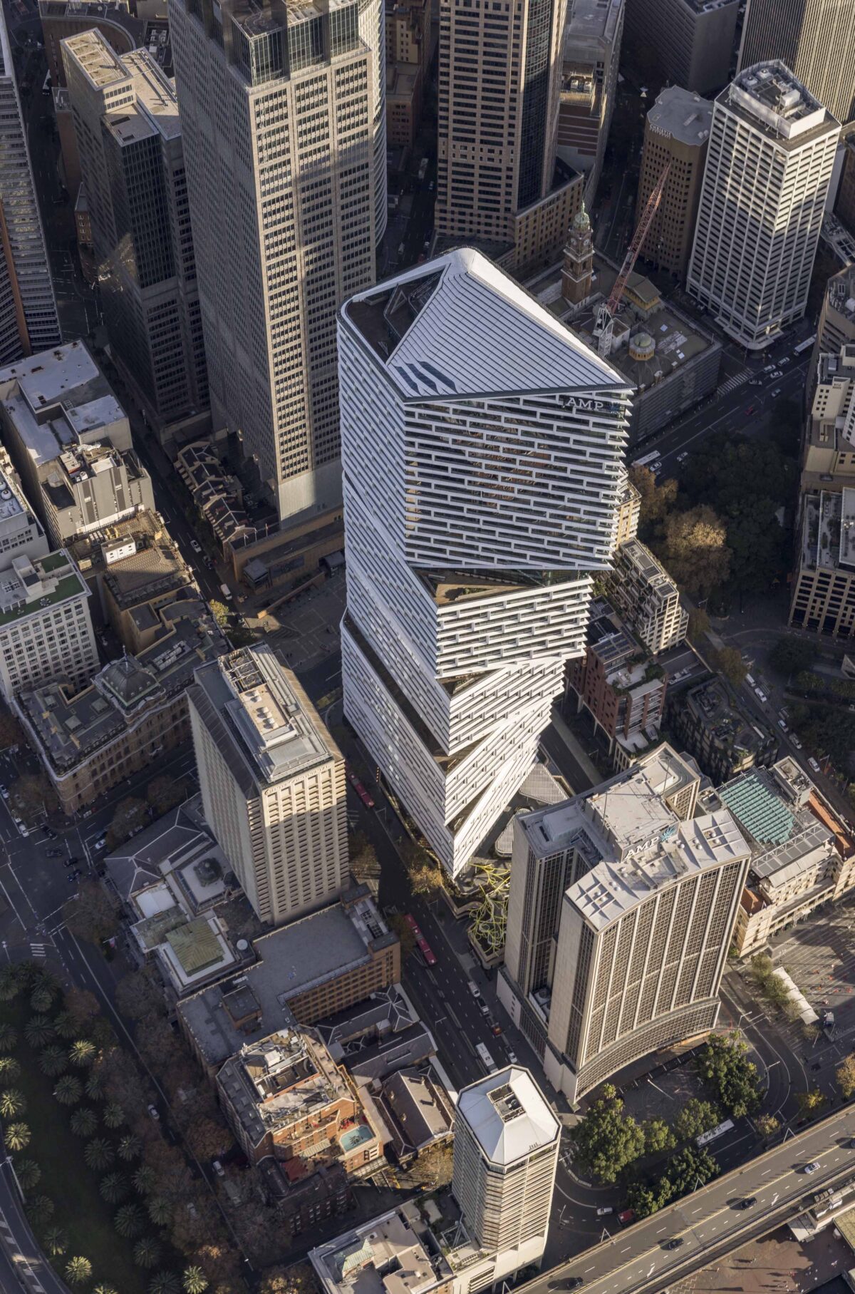 高層建築のアップサイクルで使用可能面積を倍増!?既存の大部分を残しながら拡張した 3XNとBVNによる〈キー・クォーター・タワー〉オーストラリア - TECTURE MAG（テクチャーマガジン ...