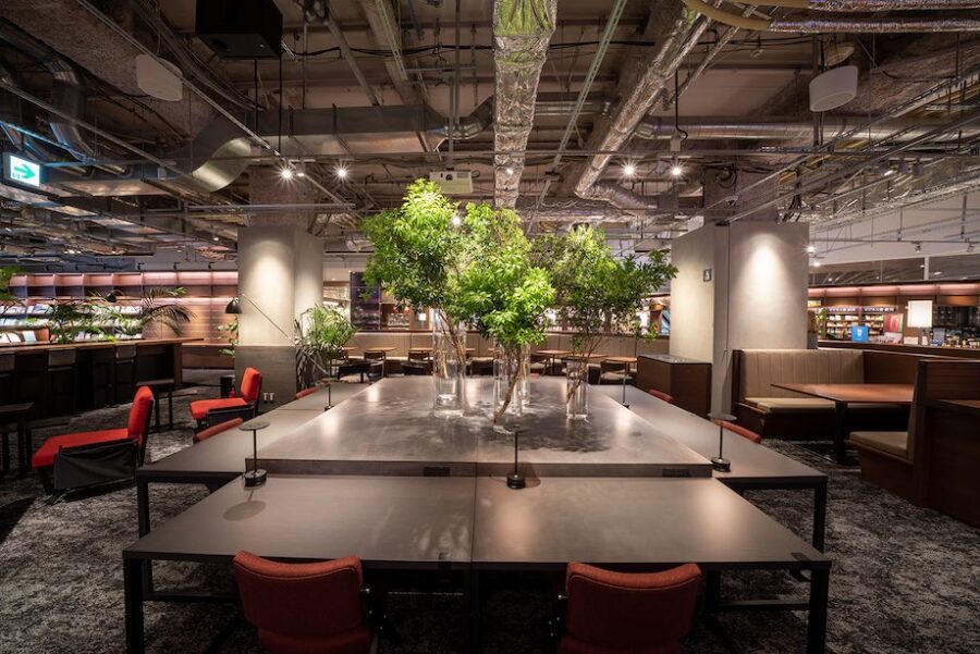 梅田 蔦屋書店に「SHARE LOUNGE（シェアラウンジ）」がオープン、大阪を含む関西最大規模の176席を用意 - TECTURE MAG（テクチャーマガジン） | 空間デザイン・建築メディア