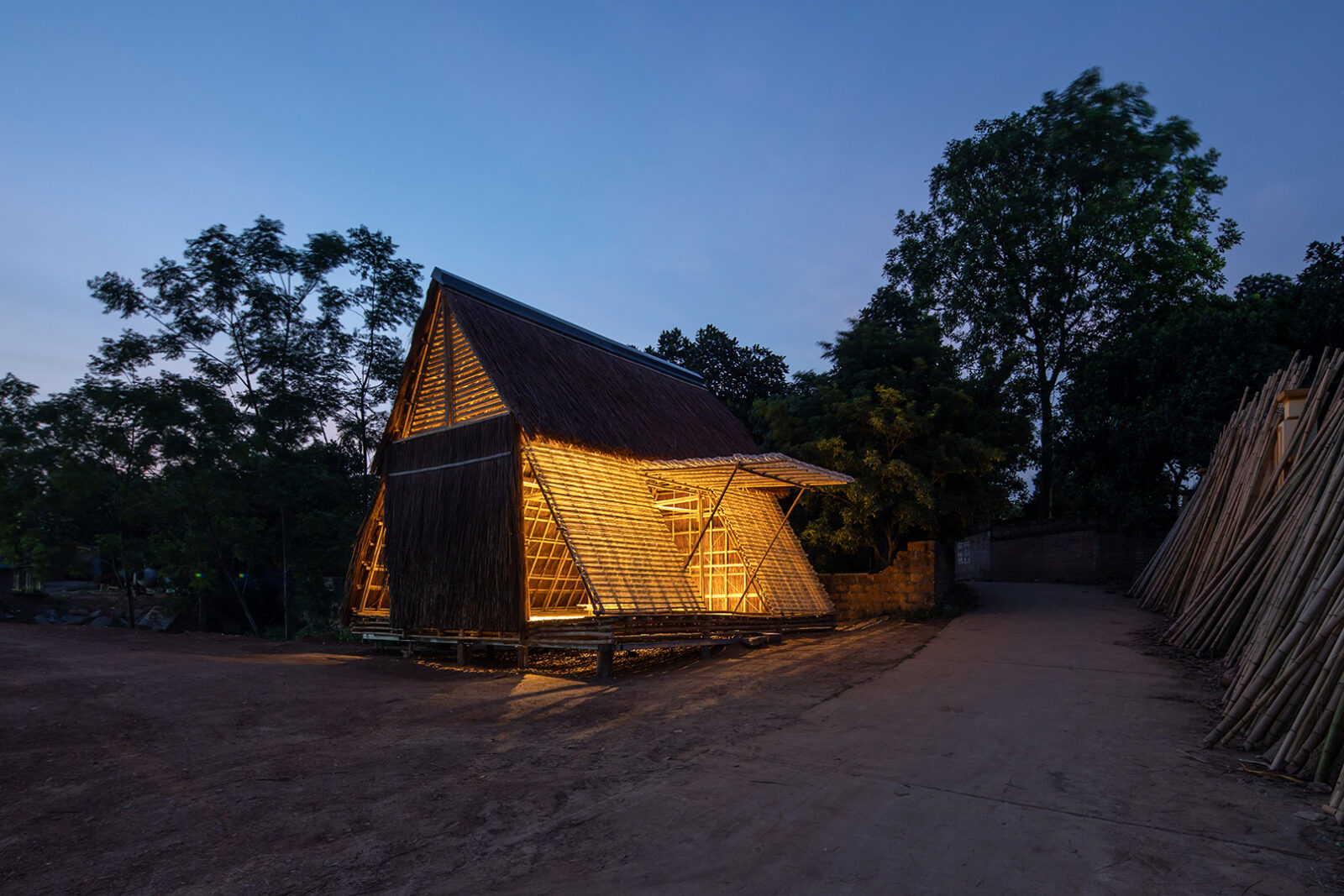 「水上 × 竹」の住宅モデル！H&Pアーキテクツが設計した 海面上昇に強いコミュニティを形成する〈フローティングバンブーハウス〉ベトナム - TECTURE MAG（テクチャーマガジン ...