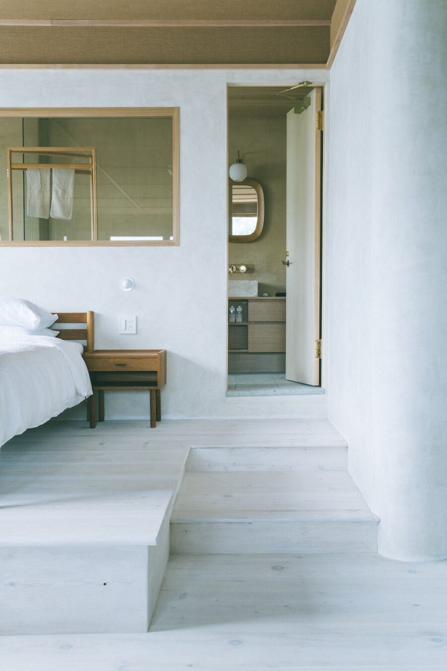 ドライブインを改修したホテル〈haluta hotelli still（ハルタホテリ シュティル）〉が軽井沢に開業、断熱改修で空気環境の快適さを追求した宿泊施設 - TECTURE MAG ...