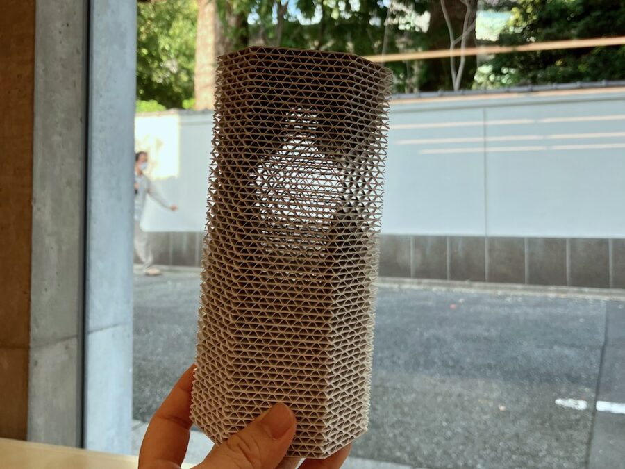 紙素材でつくられた仏壇〈Paper Altar〉初披露！竹尾 × 若林佛具製作所 × 鬼木孝一郎 × 三澤遥「AOYAMA PRODUCT ...
