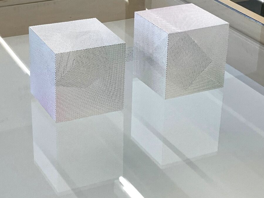 紙素材でつくられた仏壇〈Paper Altar〉初披露！竹尾 × 若林佛具製作所 × 鬼木孝一郎 × 三澤遥「AOYAMA PRODUCT ...