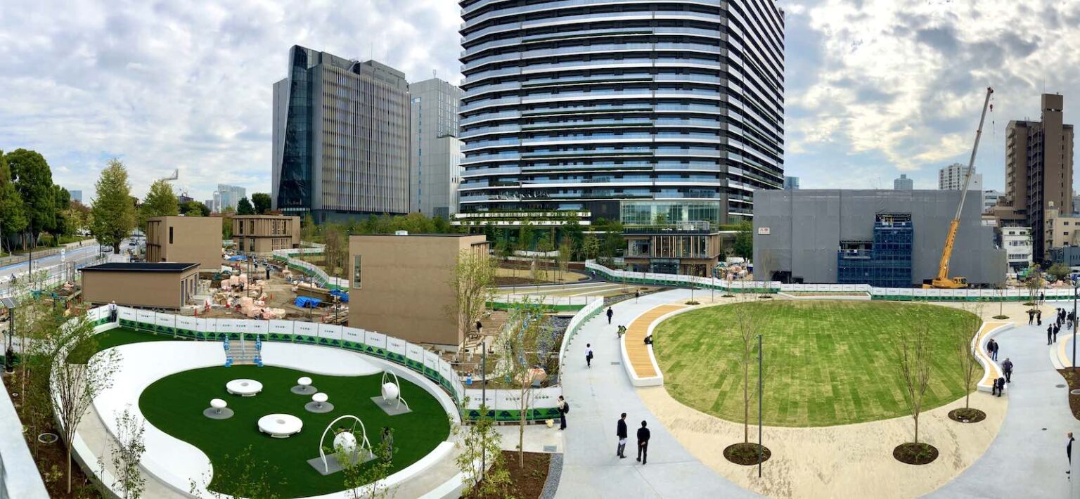 都立公園初のPark-PFI（公募設置管理制度）による整備事業で明治公園が一部開園、最大約7.8mの高低差を生かしたランドスケープを創出 - TECTURE MAG（テクチャーマガジン ...