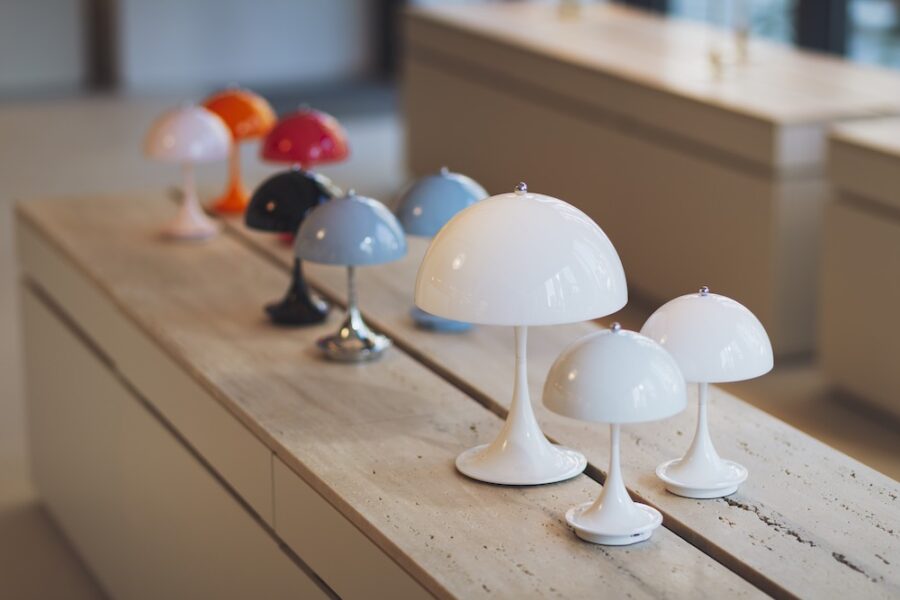 世界初の直営フラッグシップストア〈ルイスポールセン東京〉外苑前・南青山三丁目交差点に面してオープン - TECTURE MAG（テクチャーマガジン） | 空間デザイン・建築メディア