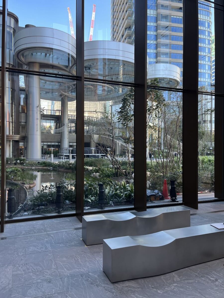 新街区「麻布台ヒルズ」11/24開業、商業施設、オフィス、ウェルネス、ギャラリー、グリーンを複合・集約したコンパクトシティ[内覧会レポート] - TECTURE MAG（テクチャーマガジン ...