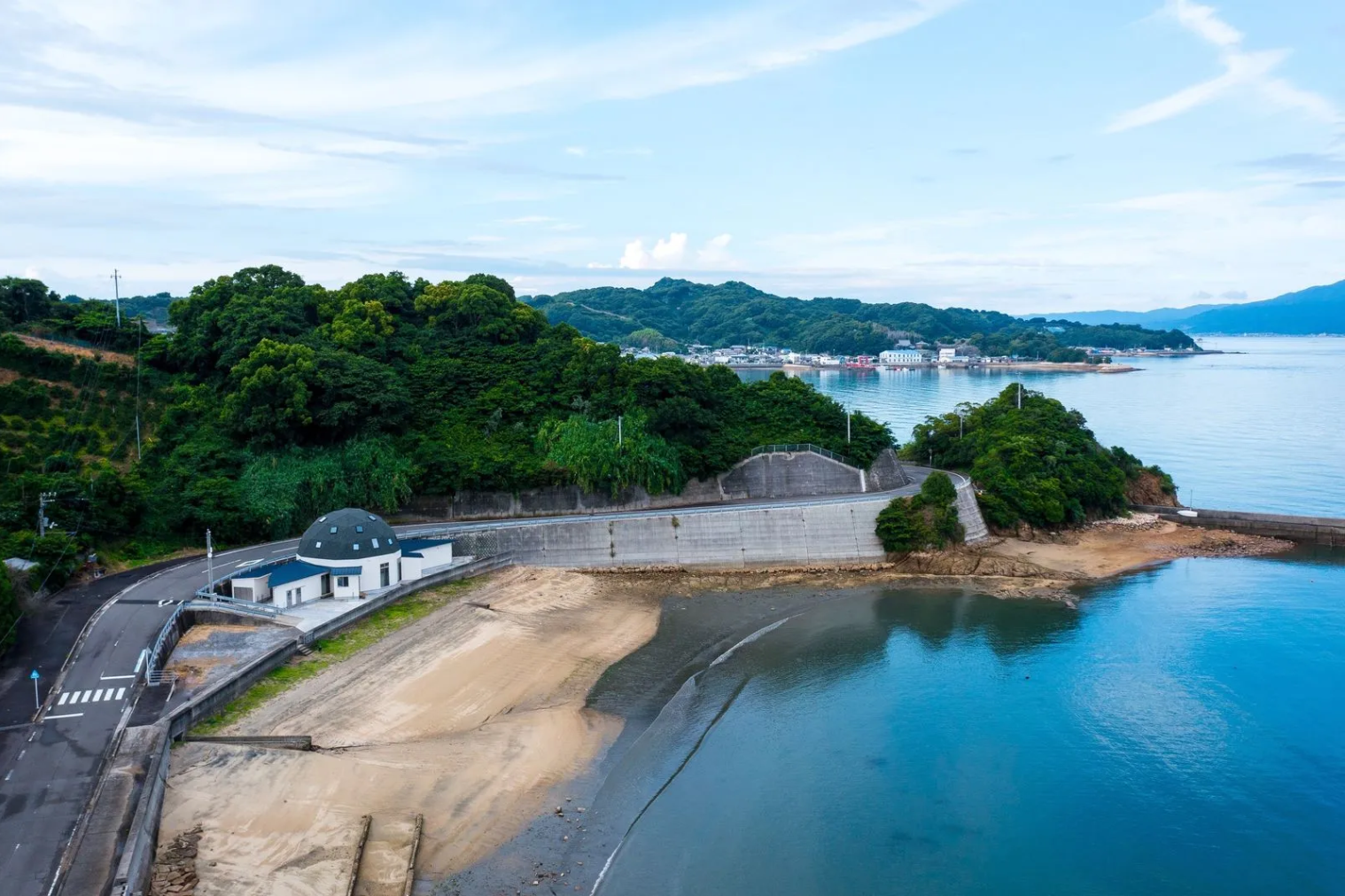 TARTARUGA（OHTANI職業訓練・キャリアアップセンター） / 愛媛建築研究所 - TECTURE MAG（テクチャーマガジン） | 空間デザイン・建築メディア