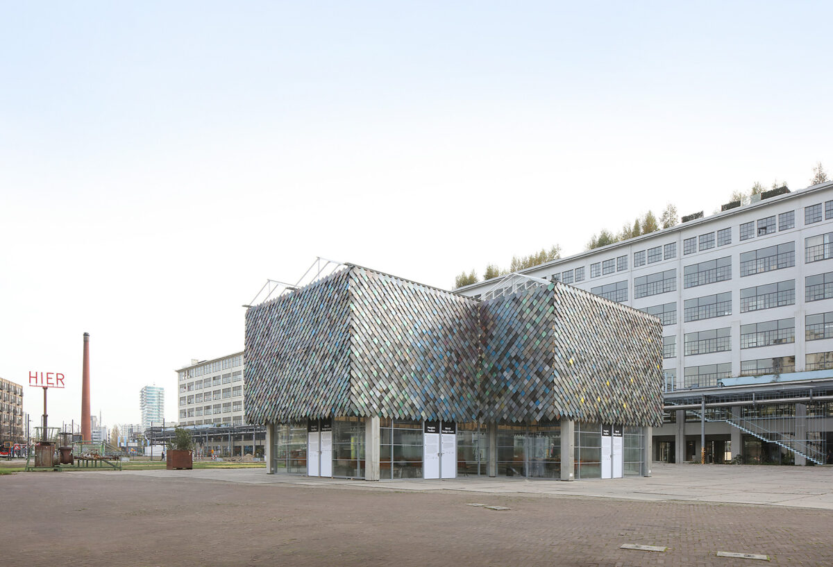 借りた物でつくりそのまま返せるパビリオン〈People’s Pavilion〉Overtreders W、bureau SLA、オランダ ...