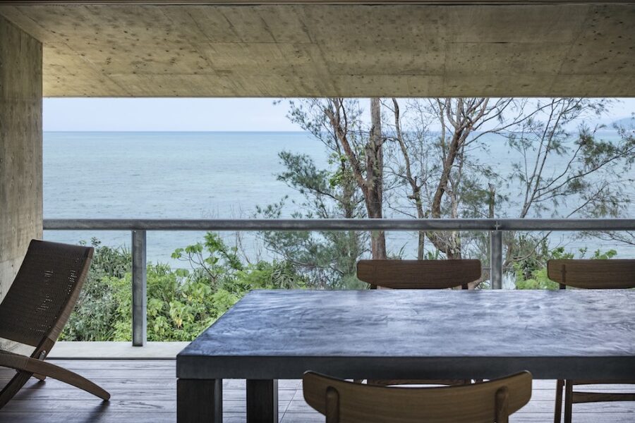 SUPPOSE DESIGN OFFICEが設計した住宅”名護の家”が沖縄の海を一望できる1棟貸しヴィラ〈DAICHI OKINAWA villa M〉に - TECTURE MAG（テク ...