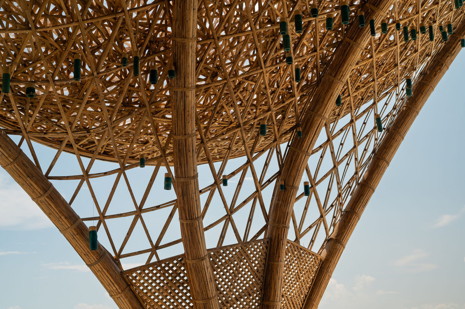 カリブ海のパノラマを望むパラメトリックな竹の天蓋〈Bamboo Temple〉Arquitectura Mixta、メキシコ - TECTURE MAG（テクチャーマガジン） | 空間デザイン ...