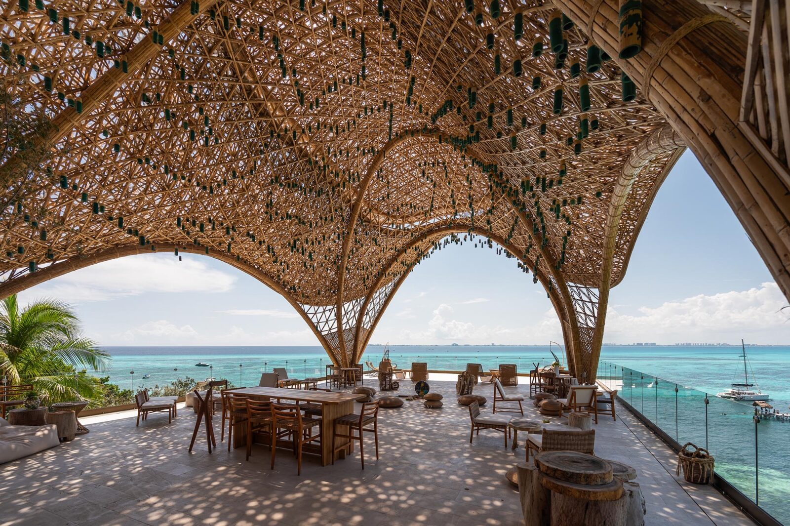 カリブ海のパノラマを望むパラメトリックな竹の天蓋〈Bamboo Temple〉Arquitectura Mixta、メキシコ - TECTURE MAG（テクチャーマガジン） | 空間デザイン ...