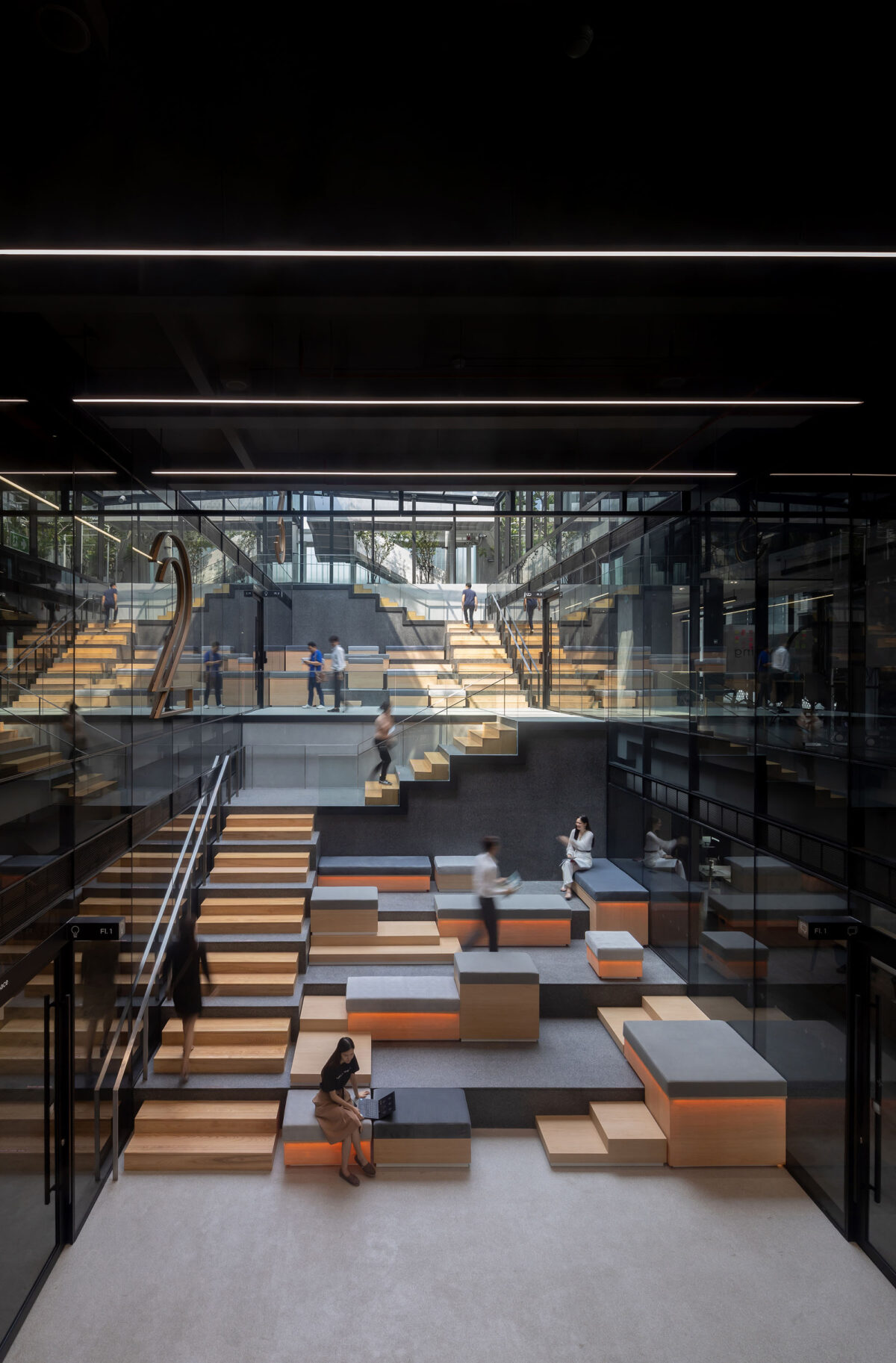 テック企業の独自性を空間から伝えるオフィスビル〈K+ Building〉pbm、タイ - TECTURE MAG（テクチャーマガジン） | 空間デザイン・建築メディア