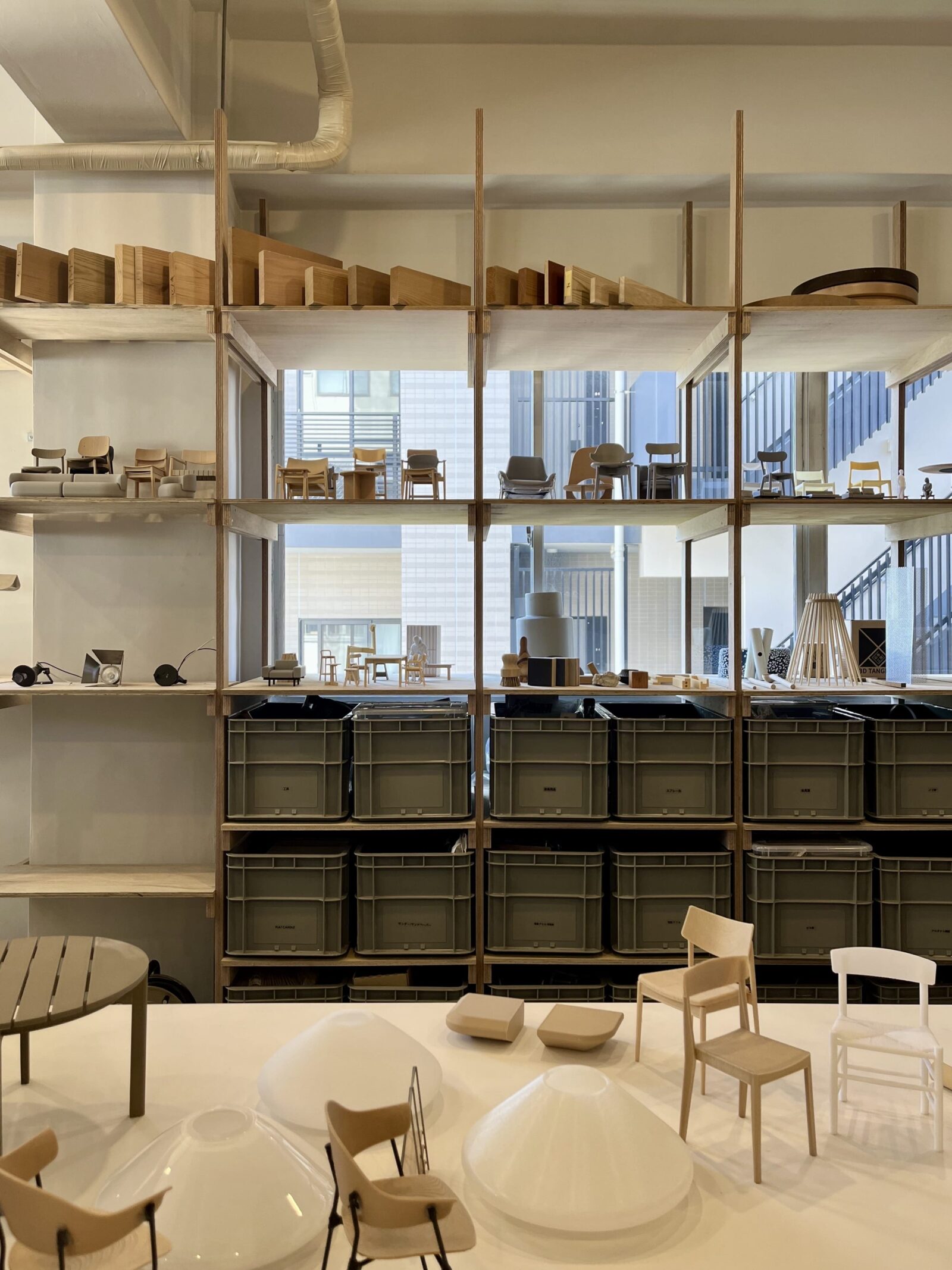 芦沢啓治建築設計事務所が設計した〈dotcom coffee 浅草橋〉がオープン - TECTURE MAG（テクチャーマガジン） | 空間デザイン・建築メディア