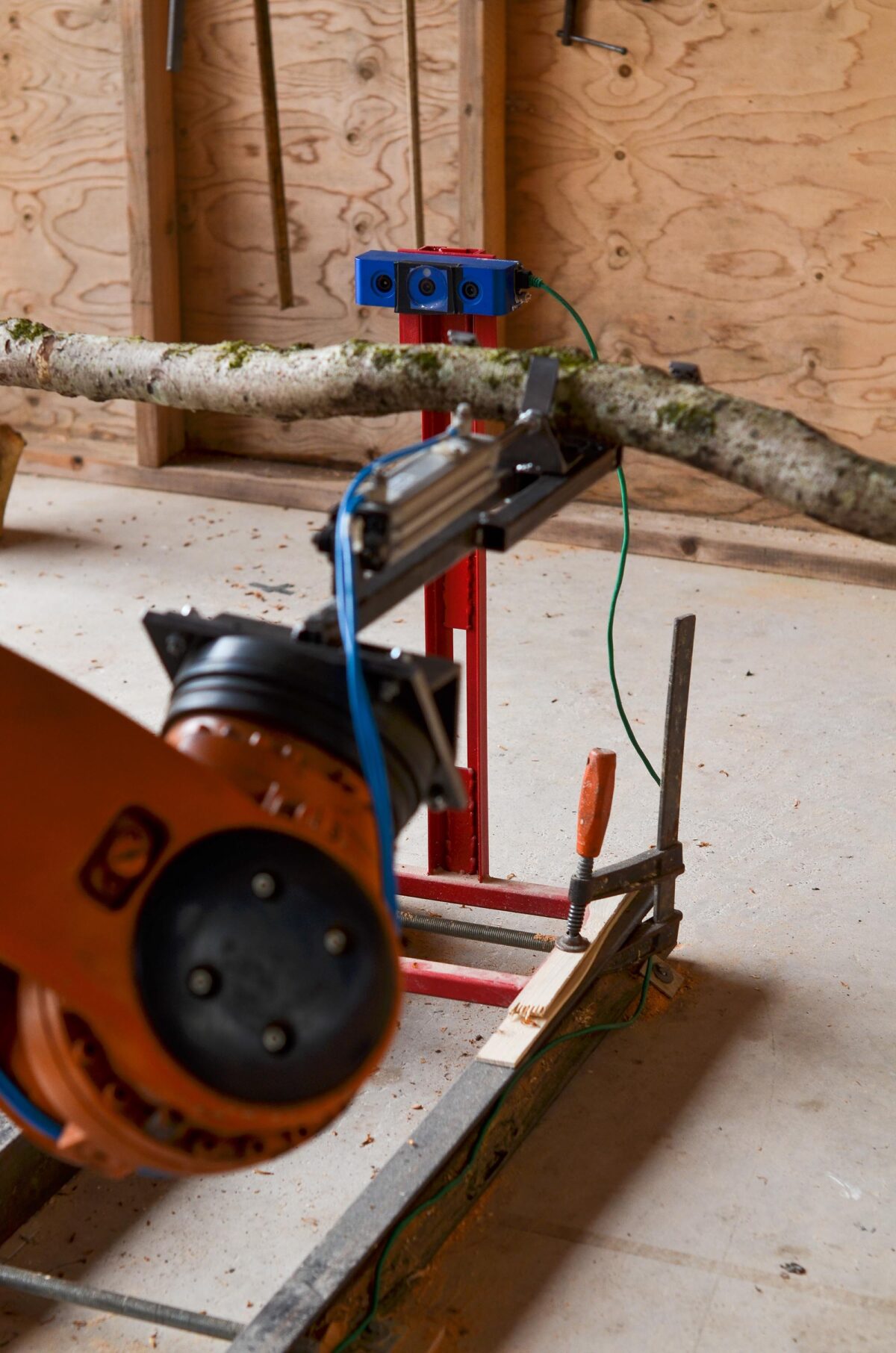 森の資源を隅まで活かす 枝材で組むトラス屋根〈フィールド・ステーション〉イギリス、AAスクール - TECTURE MAG（テクチャーマガジン ...