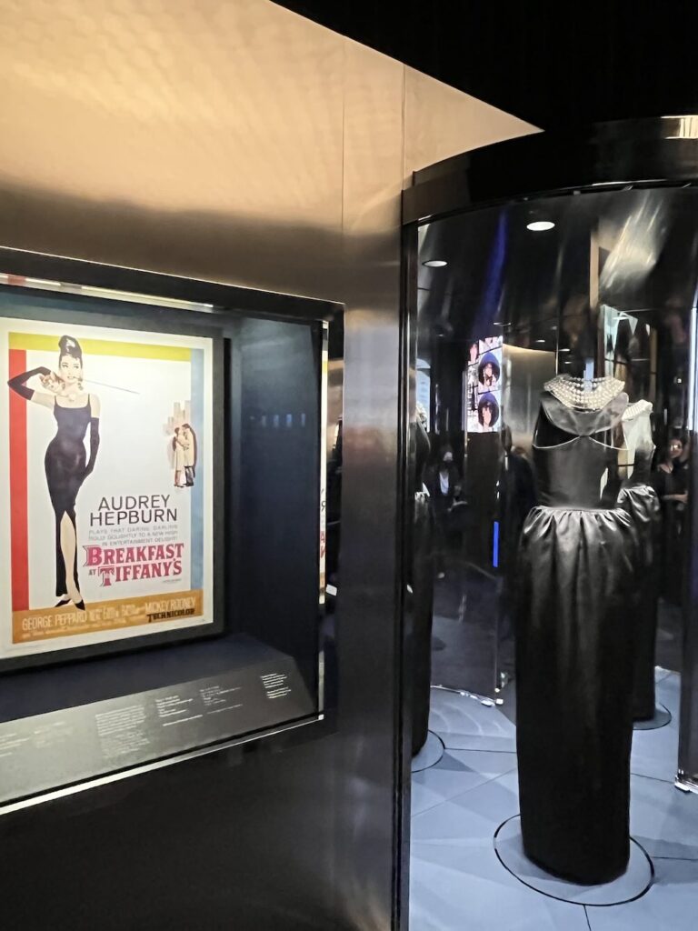 OMAが会場をデザインしたエキシビジョン「ティファニー ワンダー」 虎ノ門ヒルズ ステーションタワー45F TOKYO NODEにて6/23まで[Report] - TECTURE MAG ...