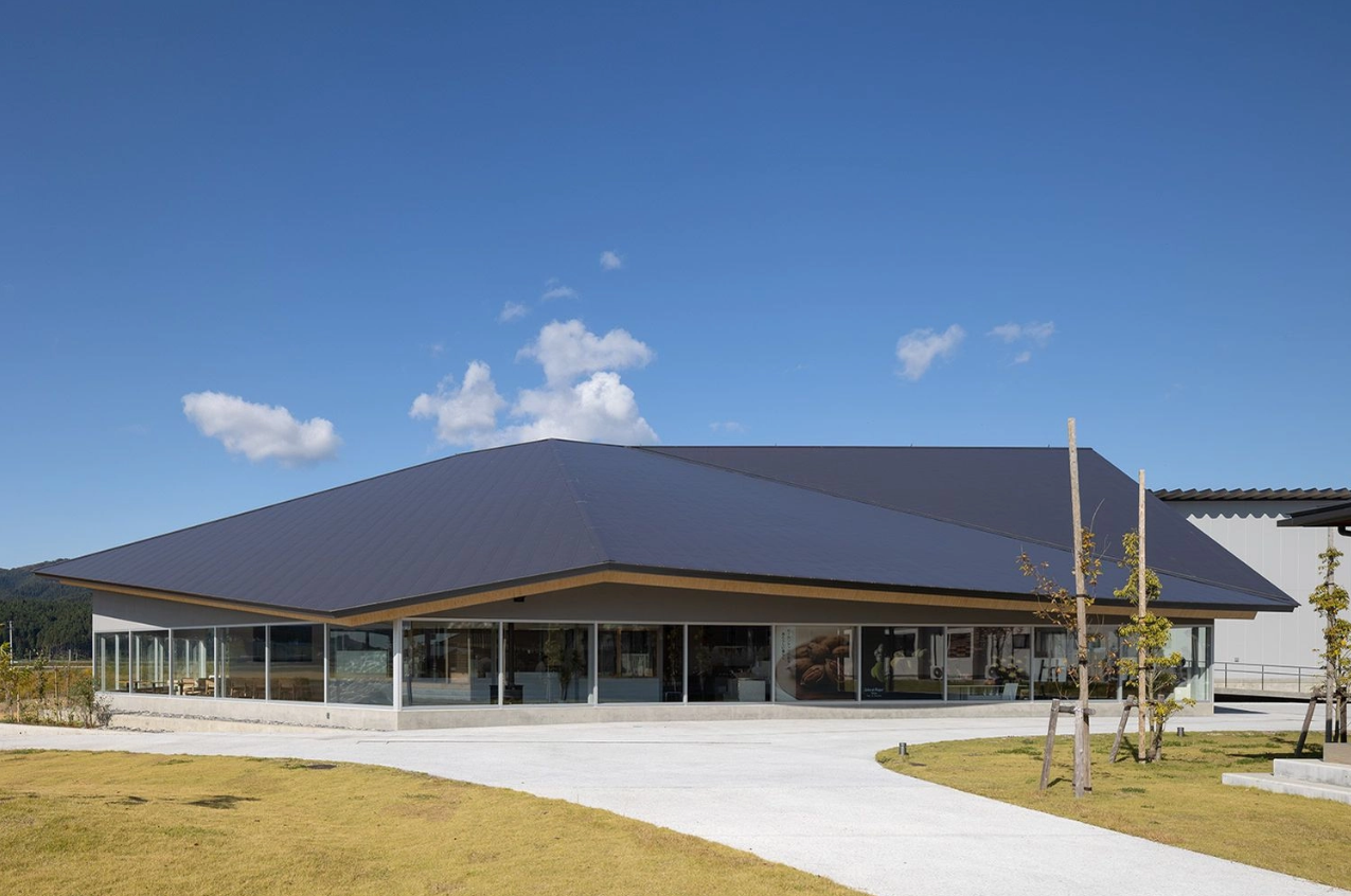 陸前高田市ピーカンナッツ産業振興施設 / 高池葉子建築設計事務所 - TECTURE MAG（テクチャーマガジン） | 空間デザイン・建築メディア