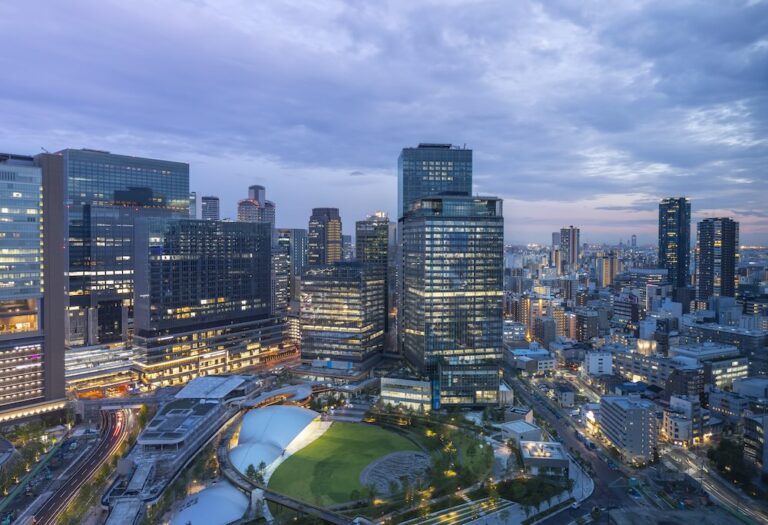 グラングリーン大阪（GRAND GREEN OSAKA）が”先行まちびらき”、SANAAが大屋根を設計したイベントスペースやヒルトン系列の ...