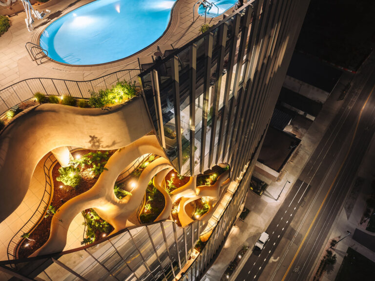 MADアーキテクツによる 渓谷の中で暮らす集合住宅〈ワン・リバー・ノース〉アメリカ - TECTURE MAG（テクチャーマガジン） | 空間デザイン・建築メディア