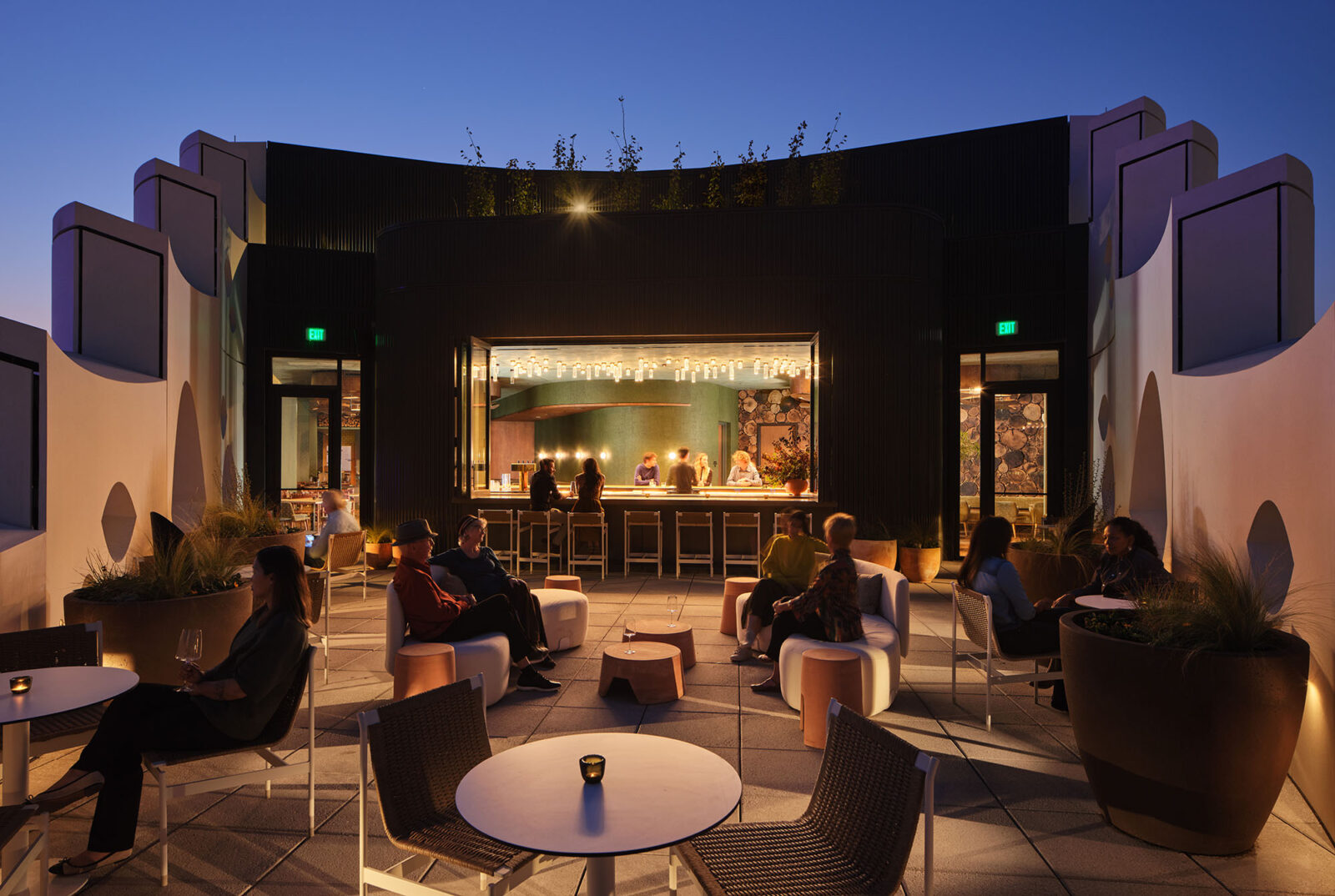 アメリカ・コロラド州の中心街に際立つポプラの木立モチーフのホテル〈Populus〉スタジオ・ギャング - TECTURE MAG（テクチャーマガジン） | 空間デザイン・建築メディア