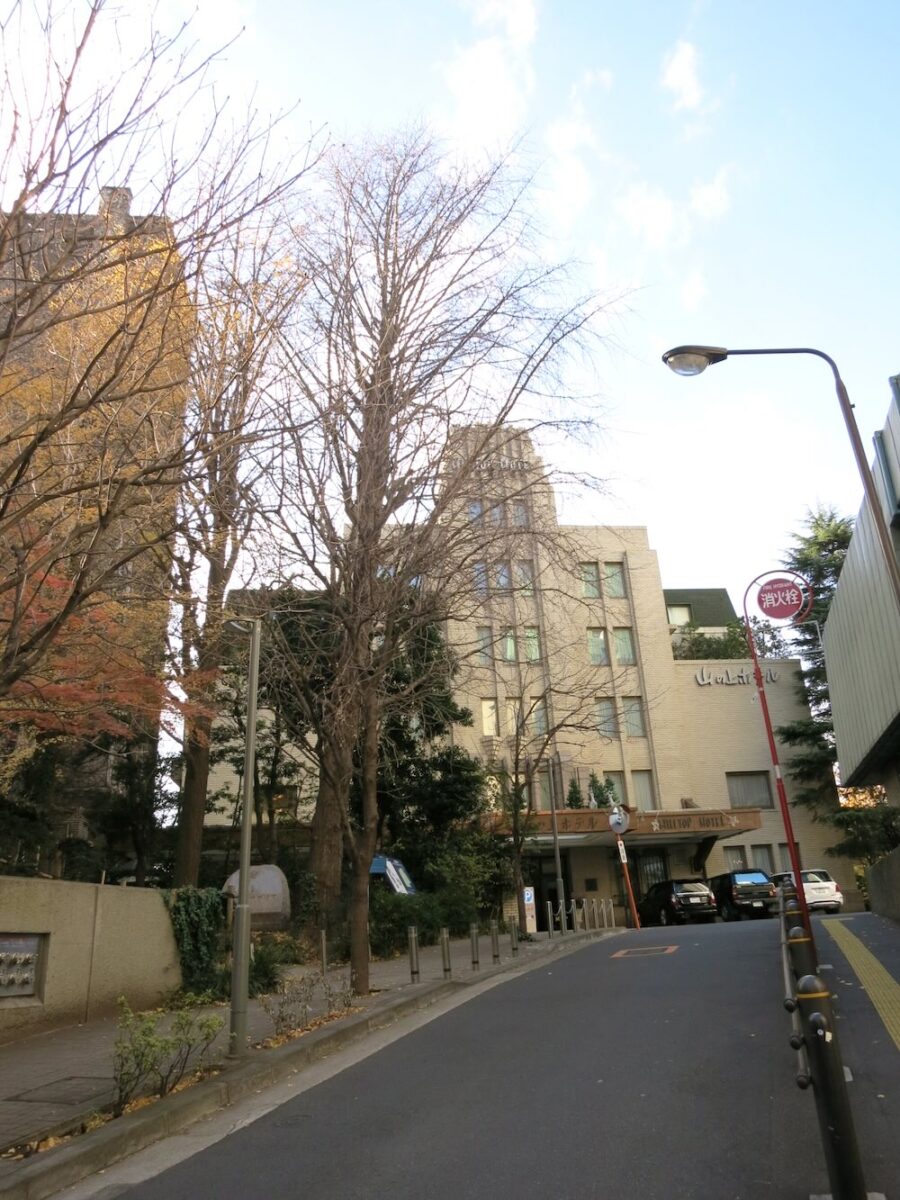 明治大学が山の上ホテルを取得、外観を保存して改修、宿泊機能を継続するとともに地域と大学の新たなシンボルへ - TECTURE MAG（テクチャーマガジン） | 空間デザイン・建築メディア