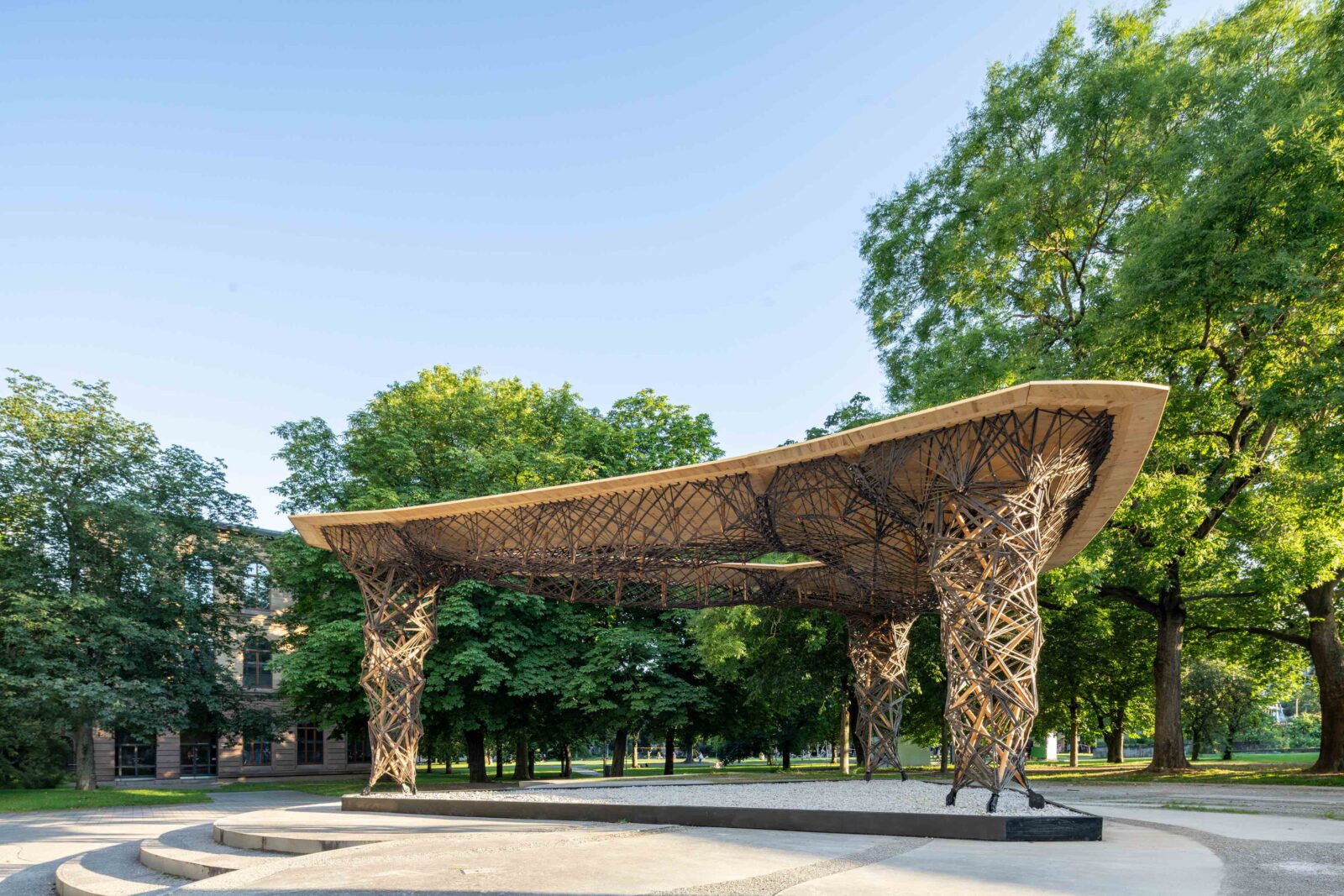 「木材×天然繊維」で生み出す木材だけに依存しない〈ITECHリサーチパビリオン2024〉ドイツ、ICD、ITKE - TECTURE MAG（テクチャーマガジン） | 空間デザイン・建築メディア