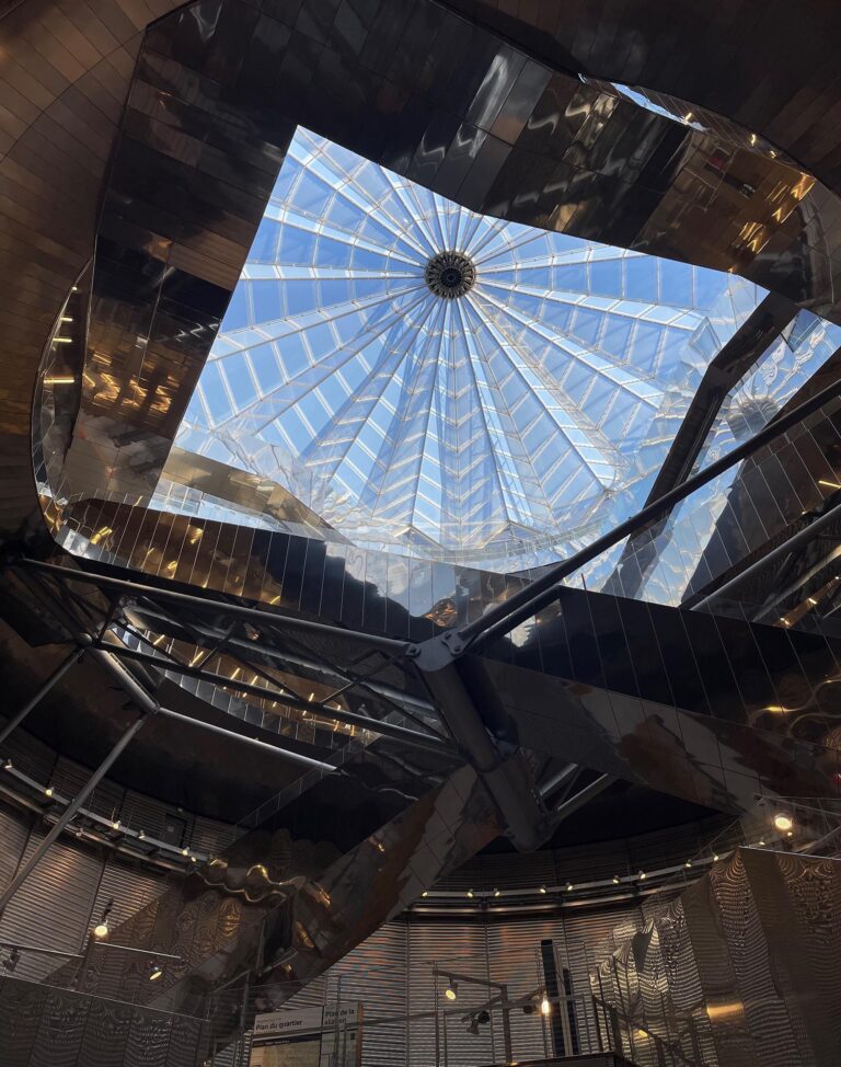 ドミニク・ペローが手がけるパリ近郊の地下鉄駅〈ヴィルジュイフ・ギュスターヴ＝ルーシー駅〉フランス - TECTURE MAG（テクチャーマガジン） | 空間デザイン・建築メディア