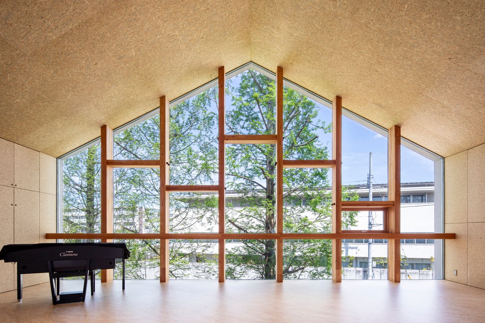 木の実幼稚園ホール棟 / モノスタ’70 - TECTURE MAG（テクチャーマガジン） | 空間デザイン・建築メディア