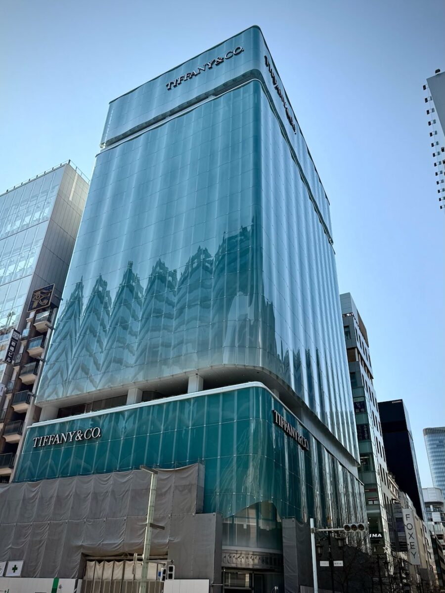 アジア最大の旗艦店〈ティファニー 銀座〉が銀座6丁目に7月オープン！ ファサードは建築家の青木 淳、インテリアはピーター・マリノがデザイン - TECTURE MAG（テクチャーマガジン ...