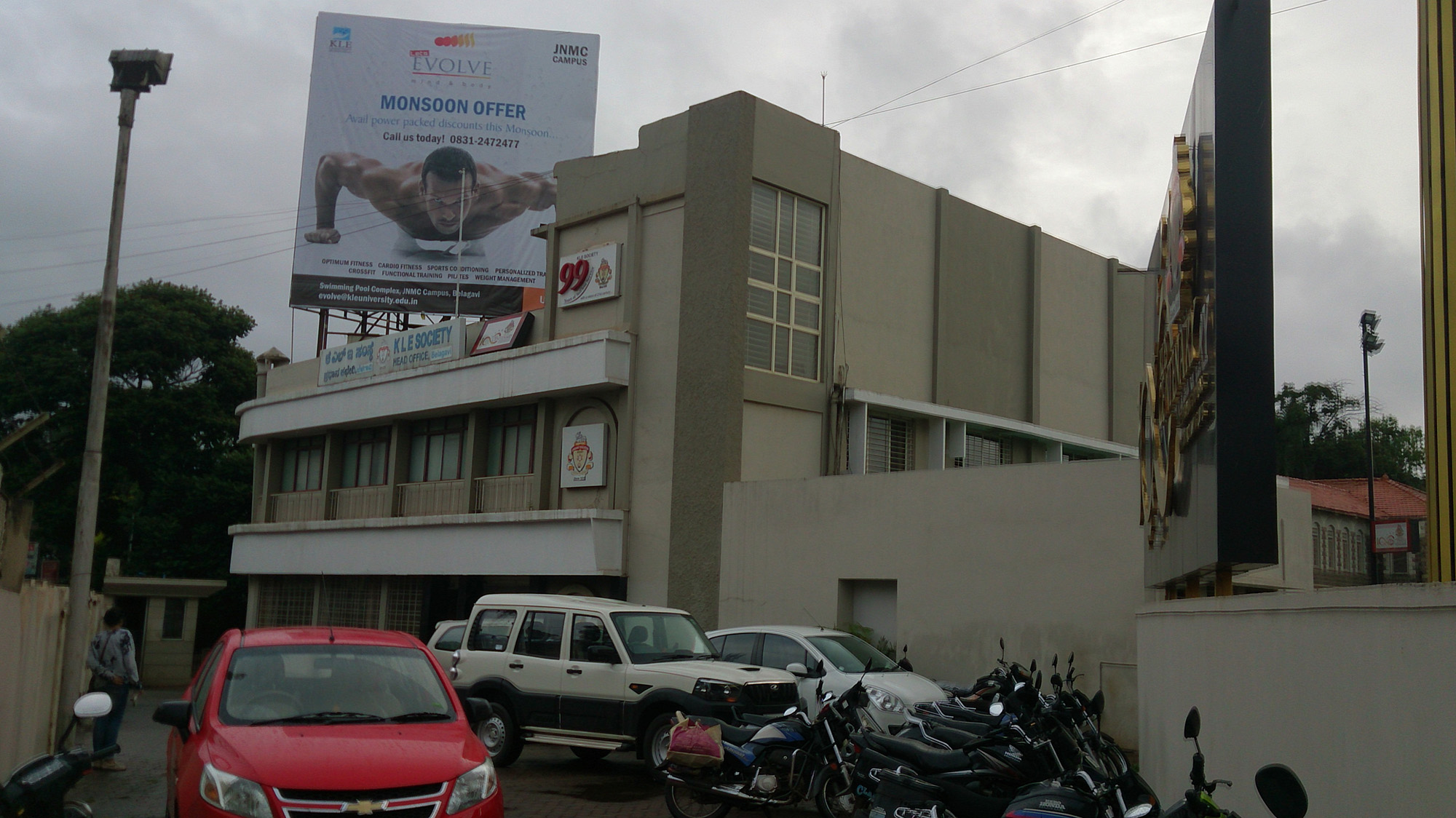 上空へとオフィスを拡張する増築プロジェクト〈HOVER SPACE〉サードスペース・アーキテクチャ・スタジオ、インド - TECTURE MAG（テクチャーマガジン） | 空間デザイン・建築メディア