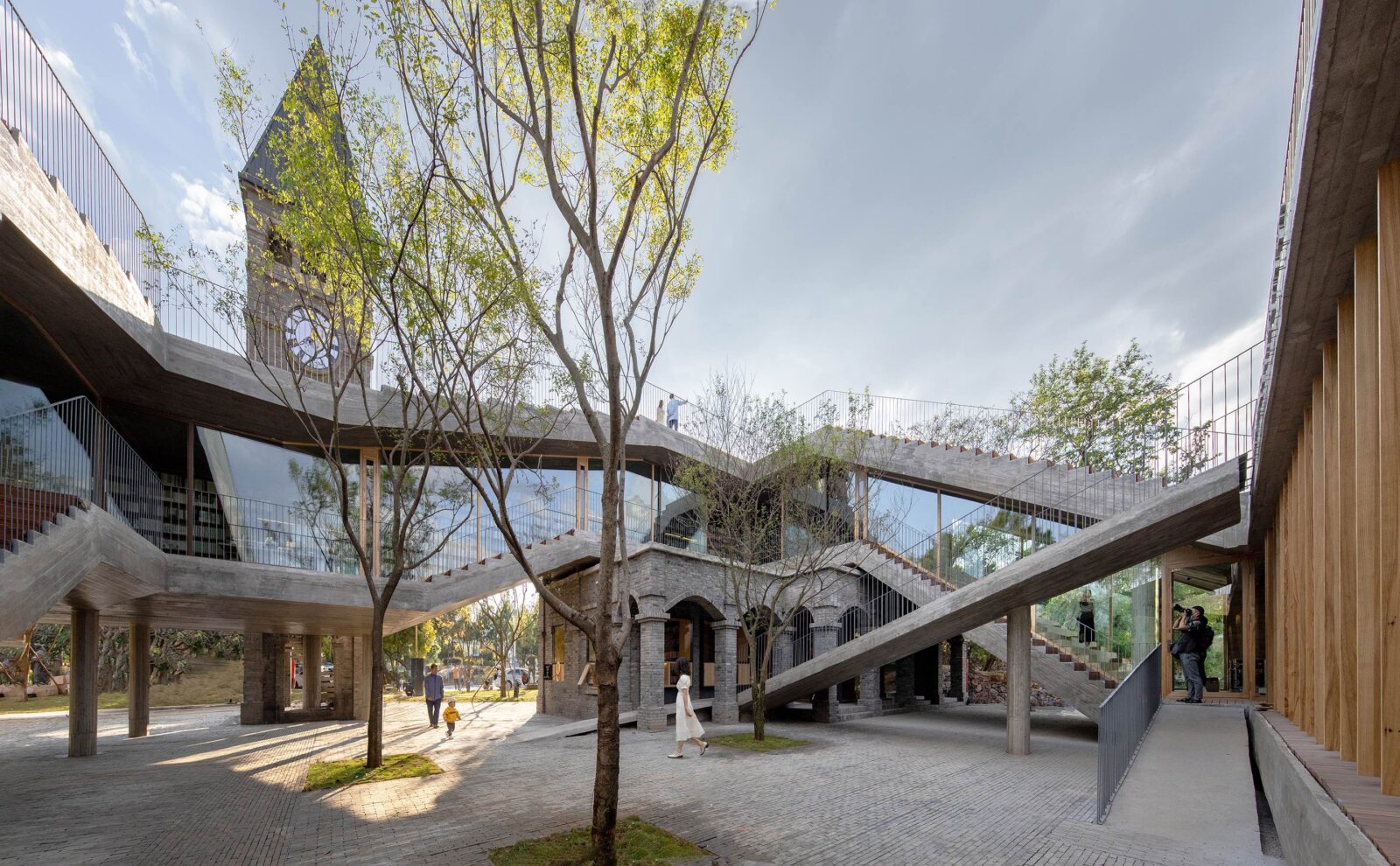 中国の公共公園に残る歴史的建築物を再生した〈蒙自NSAU書店〉ZAO、リブレリ・アヴァンギャルド - TECTURE MAG（テクチャー ...