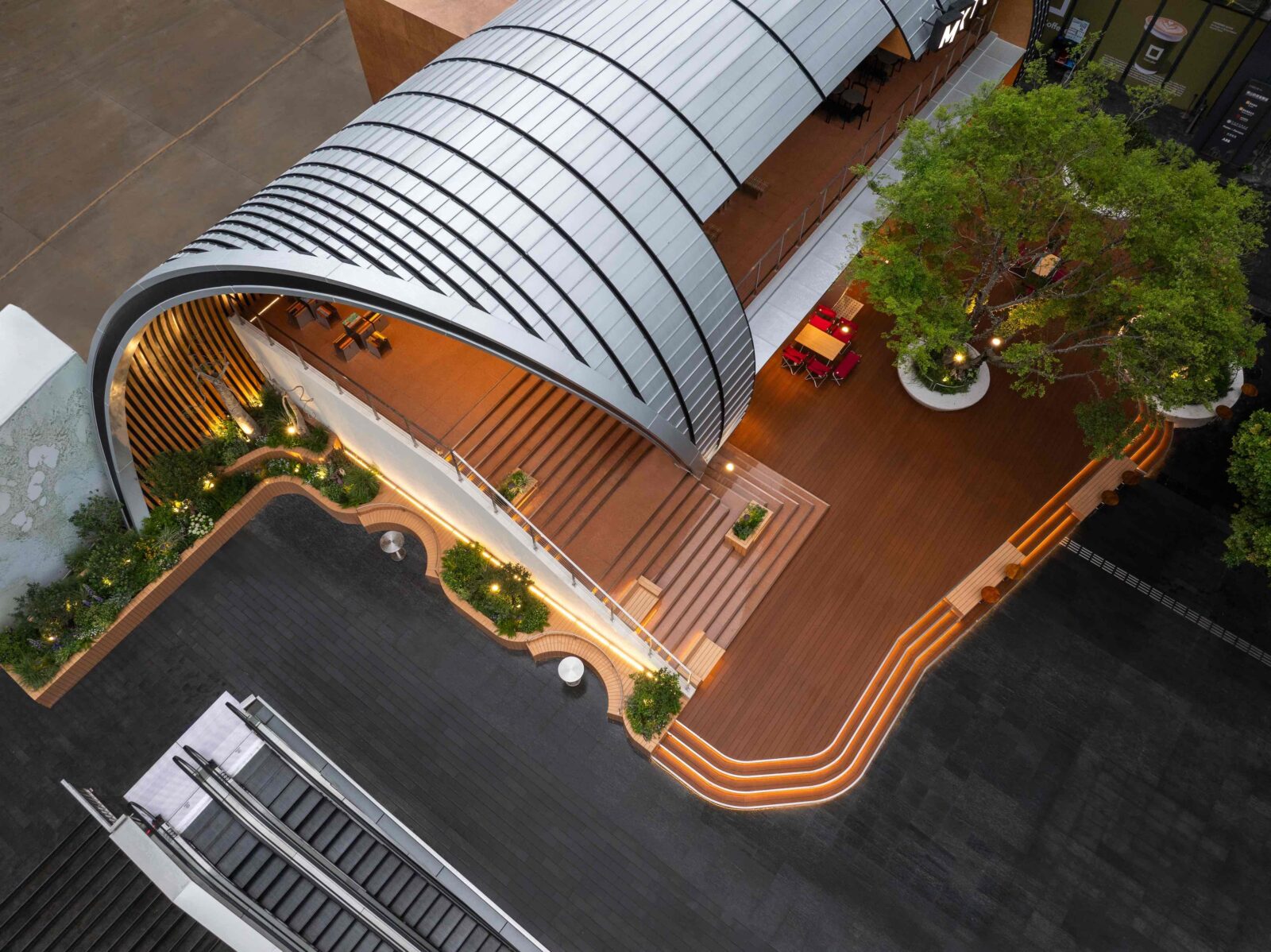 商業と公共をシームレスにつなぐ小さな建築〈MXTR PARK〉Within-Beyond Studio、中国 - TECTURE MAG（テクチャーマガジン） | 空間デザイン・建築メディア