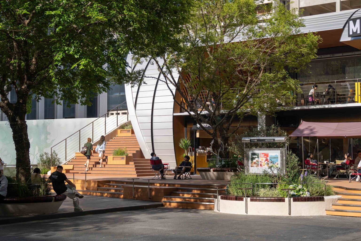 商業と公共をシームレスにつなぐ小さな建築〈MXTR PARK〉Within-Beyond Studio、中国 - TECTURE MAG（テクチャーマガジン） | 空間デザイン・建築メディア