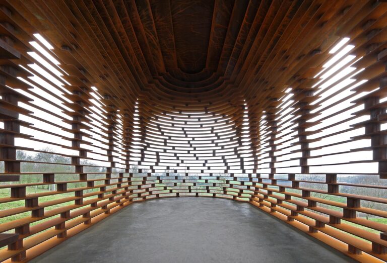 連続する水平層が織りなす半透明な建築〈Reading Between the Lines〉ギス・ファン・ヴァーレンベルフ、ベルギー - TECTURE MAG（テクチャーマガジン） | 空間 ...