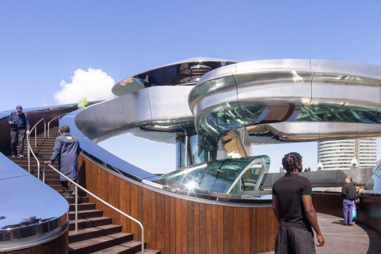 MADアーキテクツによる、ロッテルダムの倉庫を再生した移住がテーマの美術館〈フェニックス〉オランダ - TECTURE MAG（テクチャーマガジン） | 空間デザイン・建築メディア