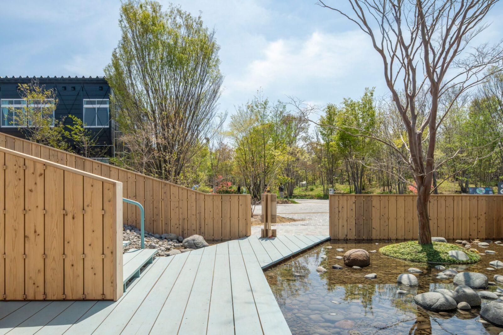 [大阪・関西万博]トイレや休憩所などを紹介_トイレ6 - TECTURE MAG（テクチャーマガジン） | 空間デザイン・建築メディア