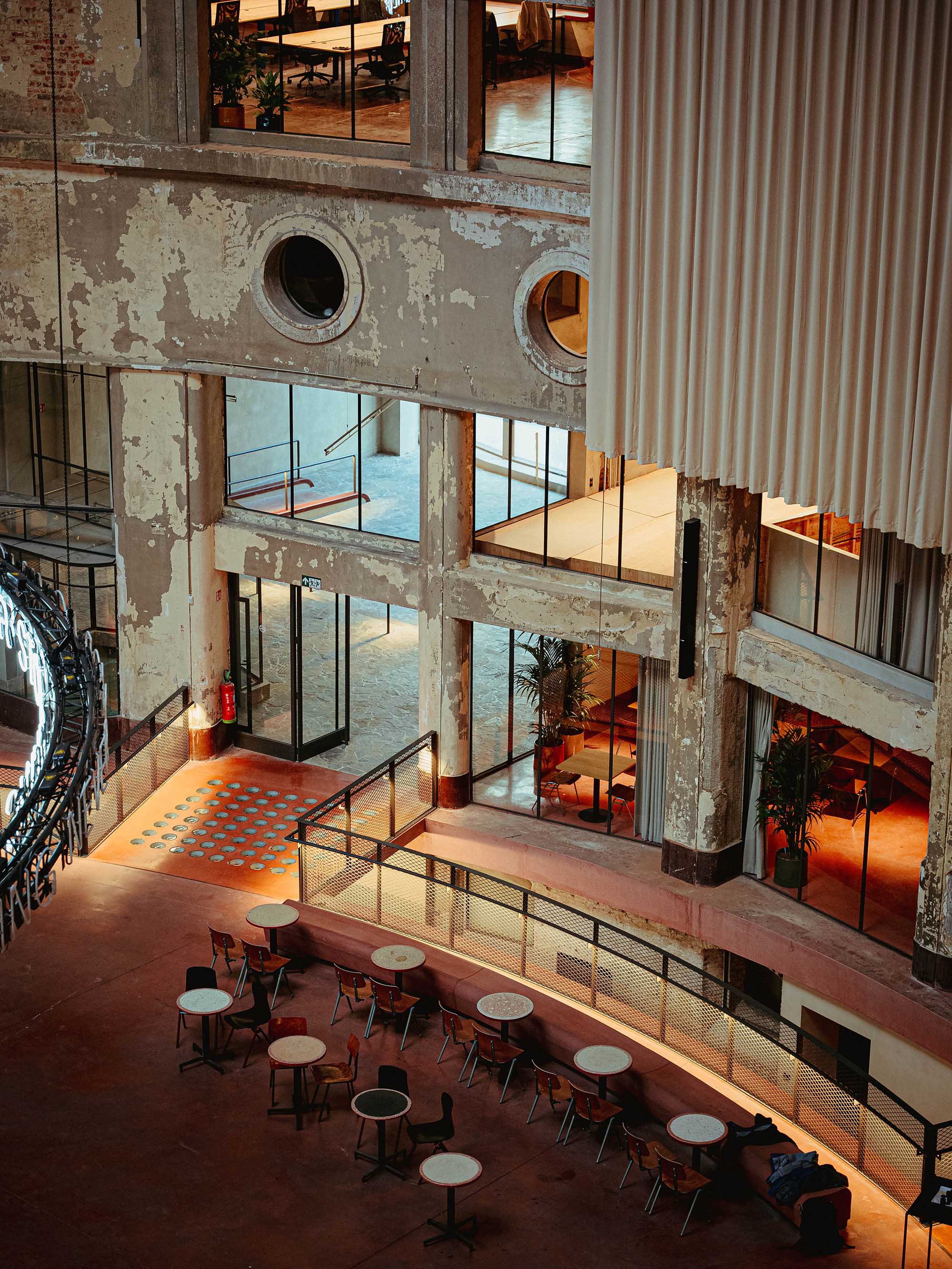 築130年以上のサーカスを再生した都市のハブ〈ウィンターサーカス〉ベルギー、OYOアーキテクツ - TECTURE MAG（テクチャーマガジン ...