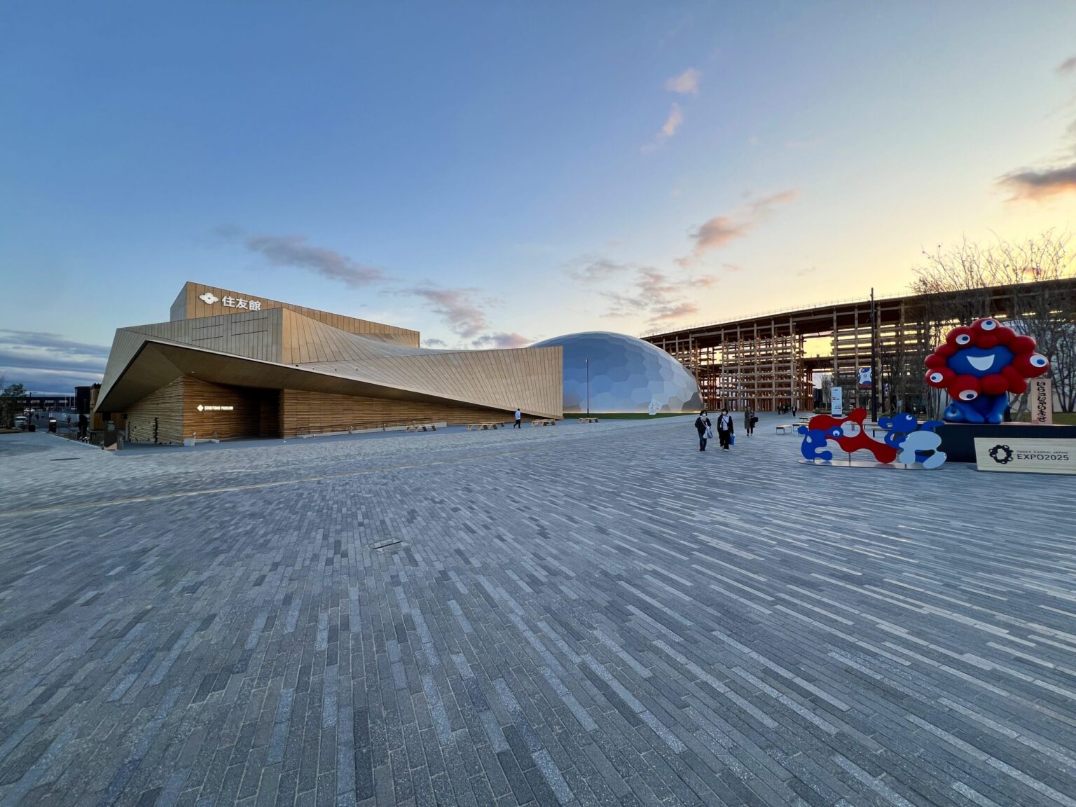 [大阪・関西万博 Interview]〈住友館〉/ 日建設計：HP曲面＋ヒノキ合板による“新しい木質建築” - TECTURE MAG（テクチャーマガジン） | 空間デザイン・建築メディア