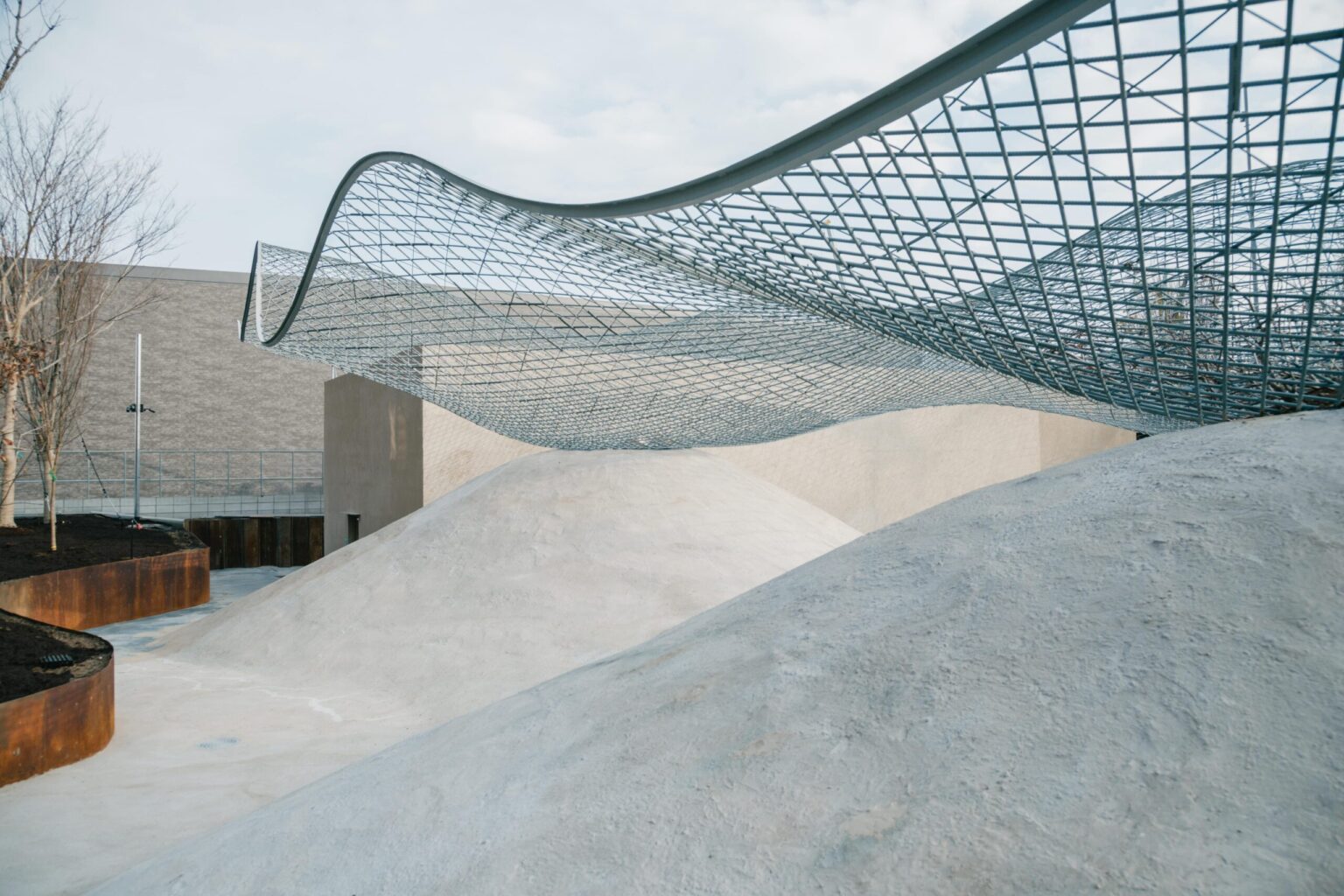 [大阪・関西万博]トイレや休憩所などを紹介_休憩所4 - TECTURE MAG（テクチャーマガジン） | 空間デザイン・建築メディア