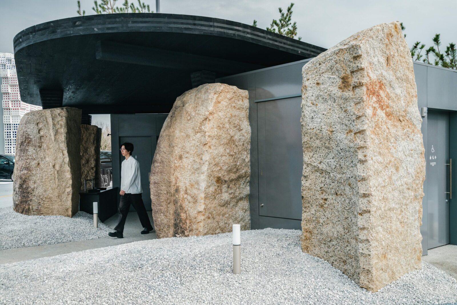 [大阪・関西万博]トイレや休憩所などを紹介_トイレ2 - TECTURE MAG（テクチャーマガジン） | 空間デザイン・建築メディア