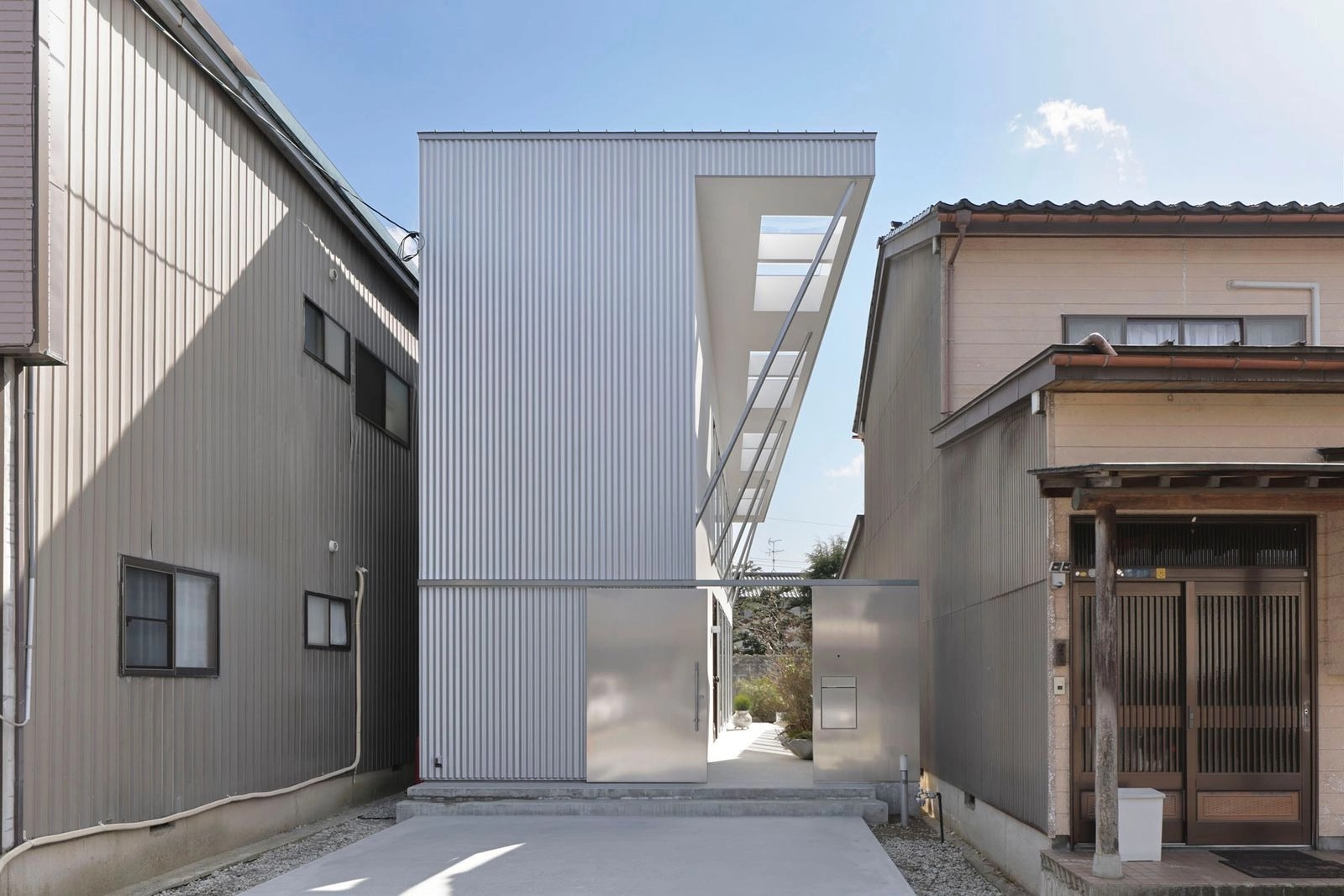 家//庭 / dot studio - TECTURE MAG（テクチャーマガジン） | 空間デザイン・建築メディア