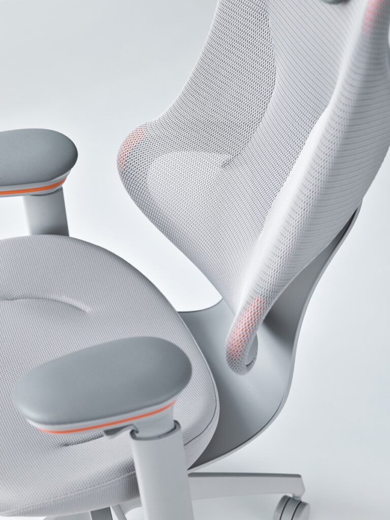 コクヨの新型オフィスチェアー「ingCloud」 - TECTURE MAG（テクチャーマガジン） | 空間デザイン・建築メディア