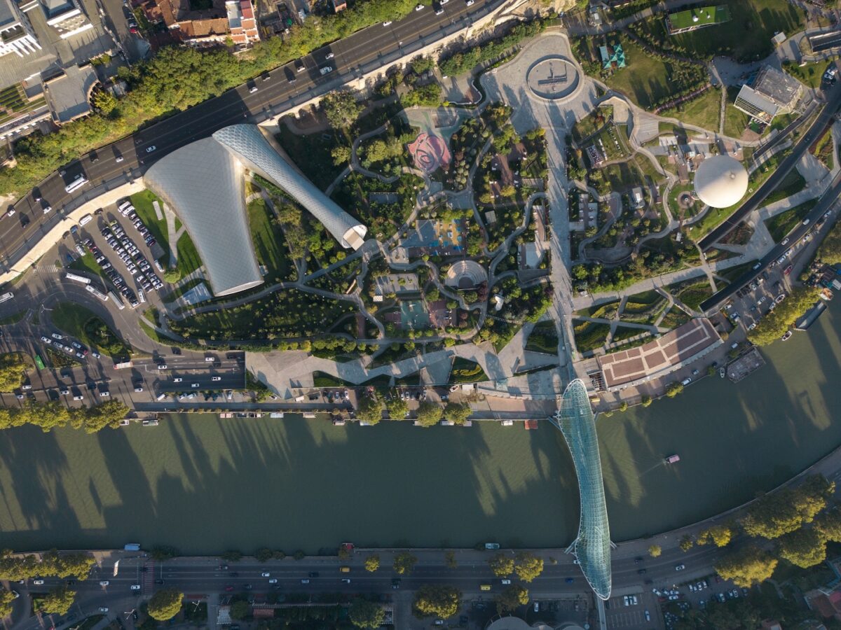 ジョージアの新旧都市をつなぐ〈リケ公園・ミュージックシアター・展示ホール〉Studio Fuksas - TECTURE MAG（テクチャーマガジン） | 空間デザイン・建築メディア