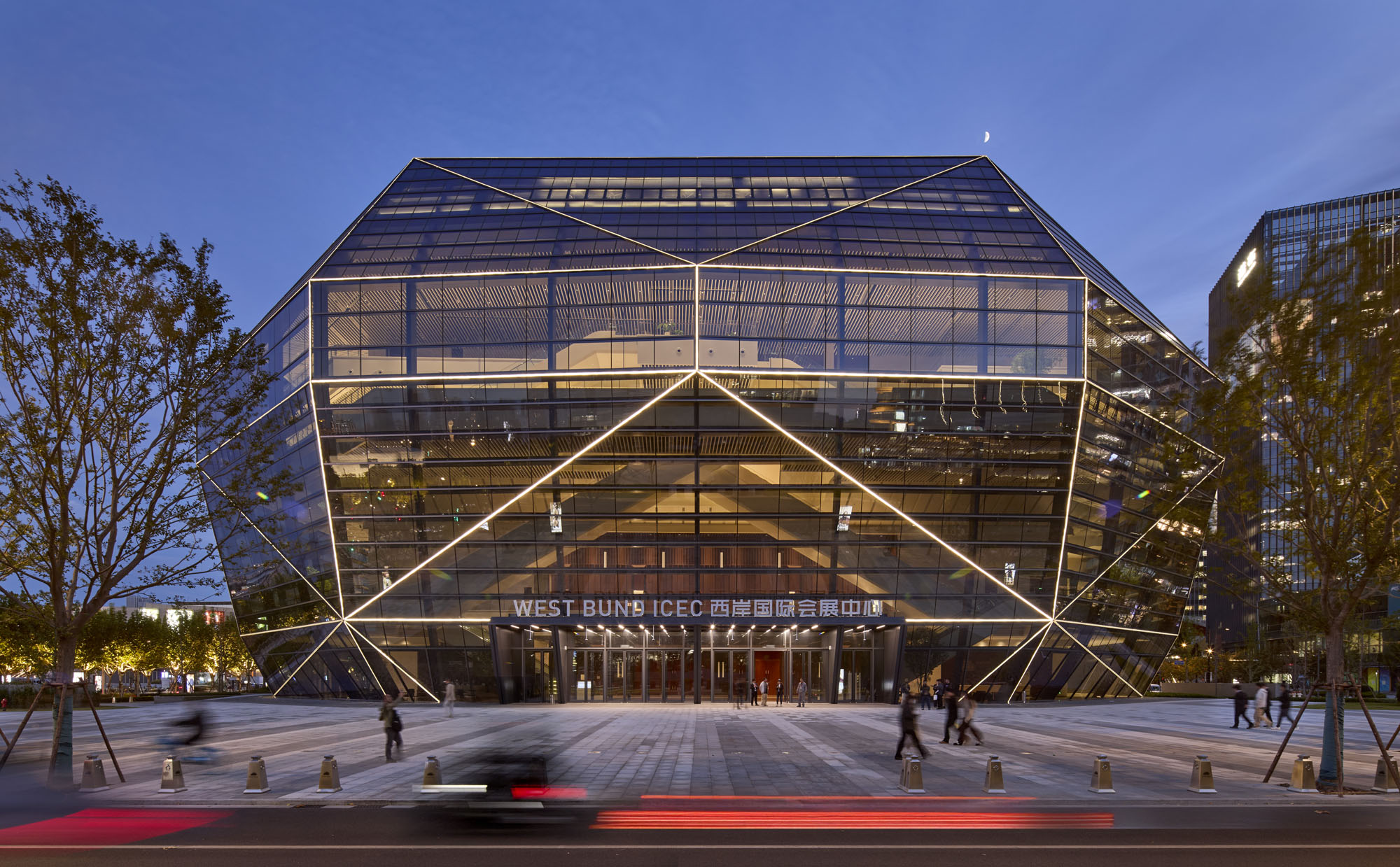 AIと生み出すダイヤモンドのような幾何学建築〈上海ウェストバンド・コンベンションセンター〉SOM, 中国 - TECTURE MAG（テクチャーマガジン） | 空間デザイン・建築メディア